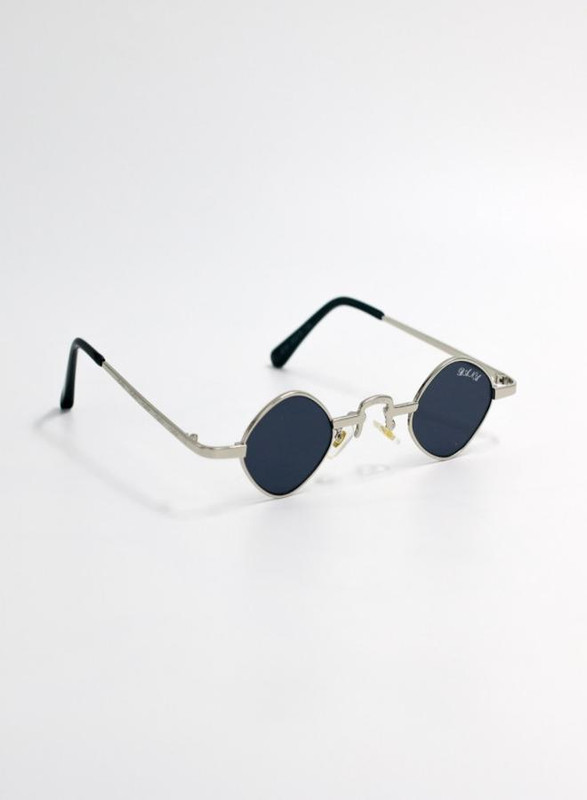 M2 4 4 5 — Postimages