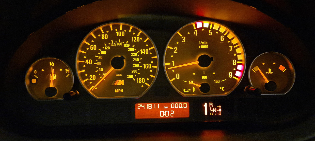 E46 M3 Cluster on Non-M (Fully operational) with Integrated OLED ...