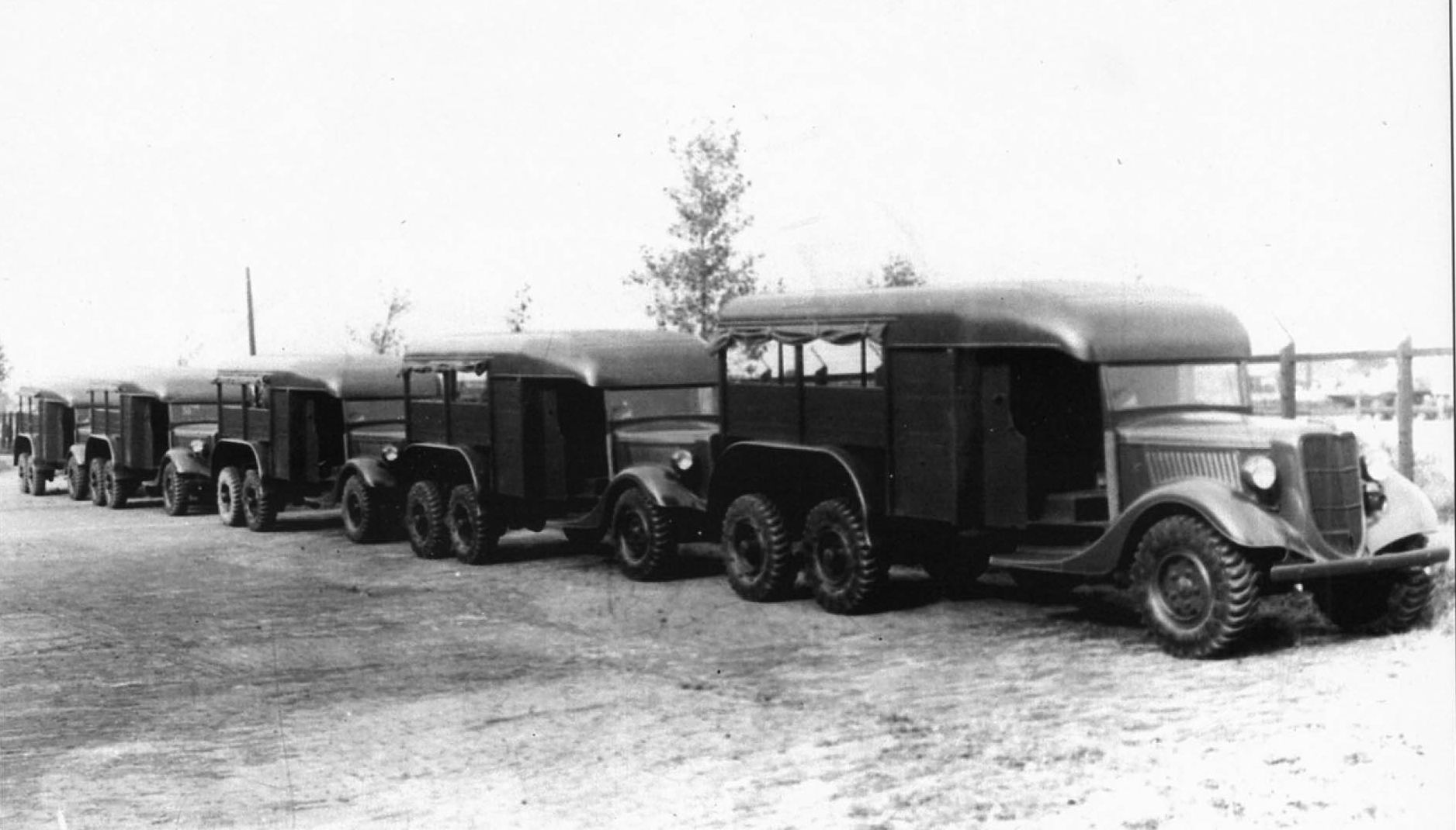 1936 Ford Trado V8 51 Trekkers p1 — Postimages