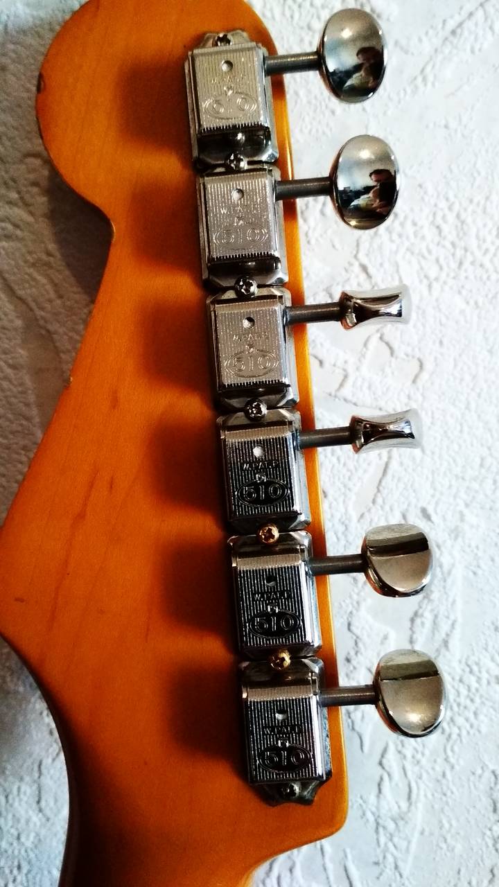 1509928571511 default — Postimages