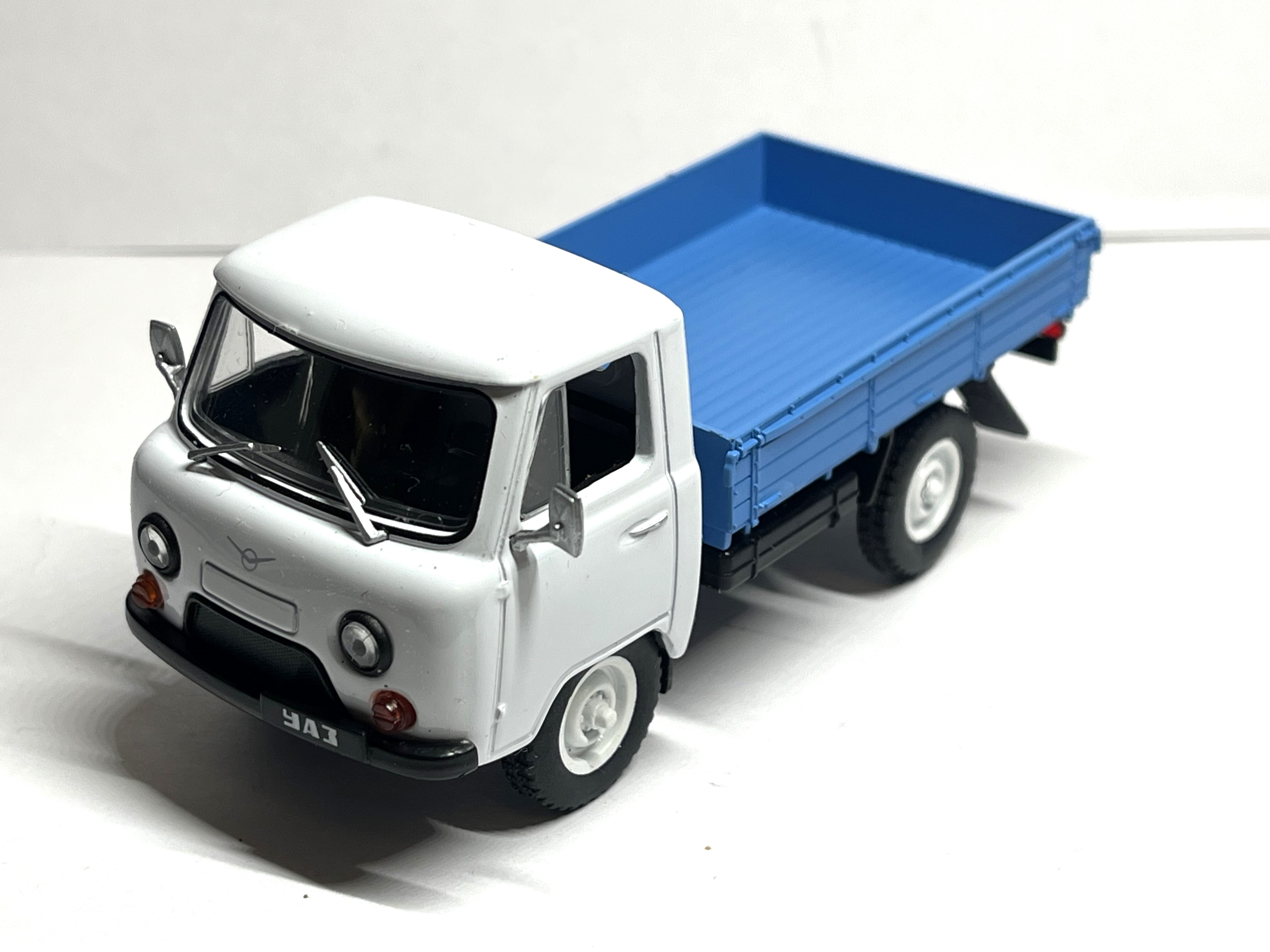 452 0 — Postimages