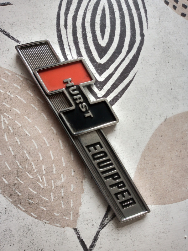 Hurst Equiped badge, chrome | Rods 'n' Sods - UK Hot Rod & Street Rod ...