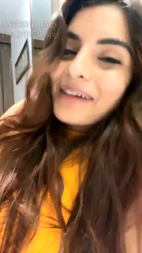 Anveshi Jain Live mp4 0026 — Postimages