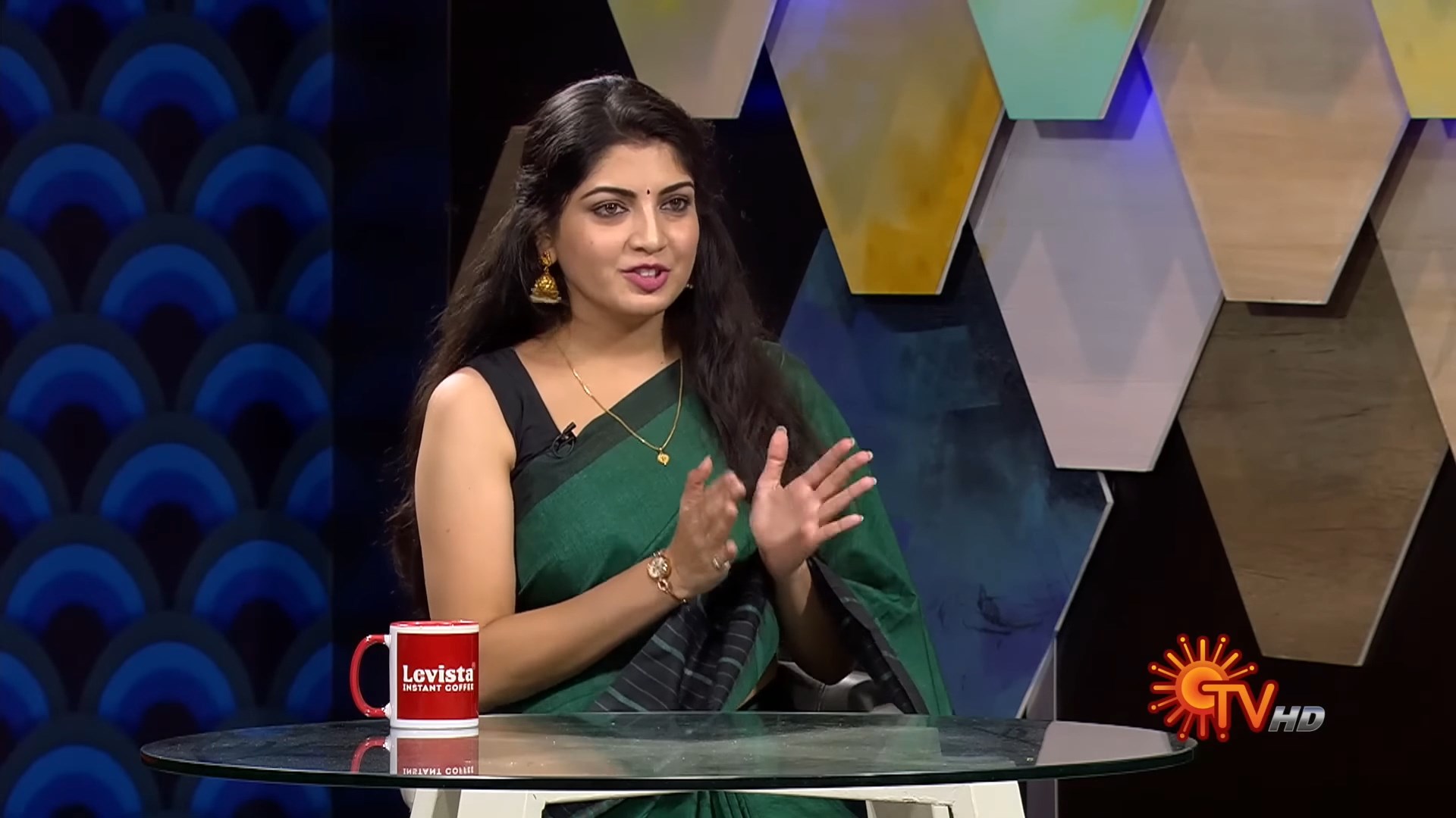 Beautiful Papri Ghosh Sexy Big Deep Navel Slip in Saree mp4 snapshot 00 19 480 — Postimages