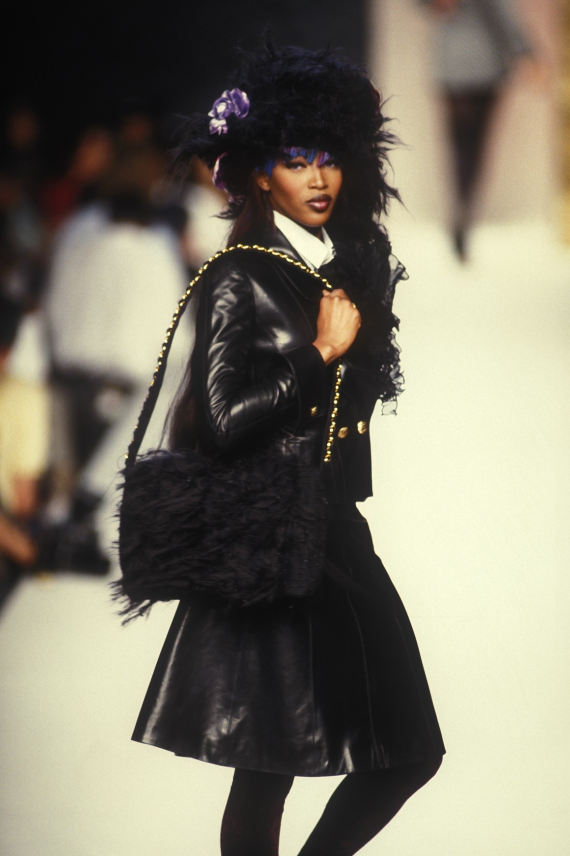 Fashion Classic: CHANEL Haute Couture Fall/Winter 1992 | Page 3 ...