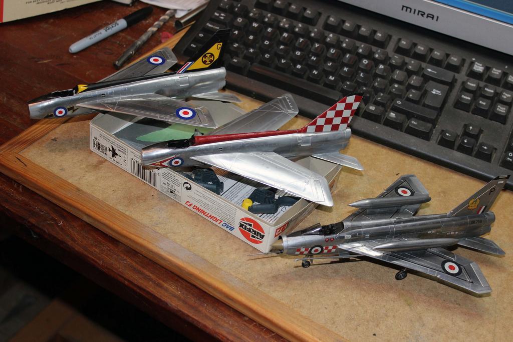 F266 BAC Lightning F Mk6 - FROG Squad GB - Britmodeller.com