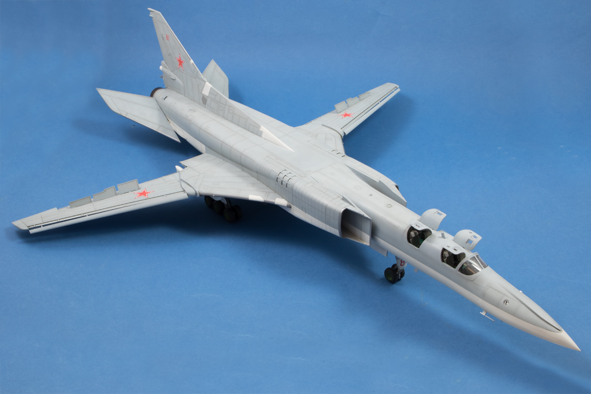 Trumpeter 1/72 Tu-22M2 Backfire - Ready for Inspection - Aircraft ...
