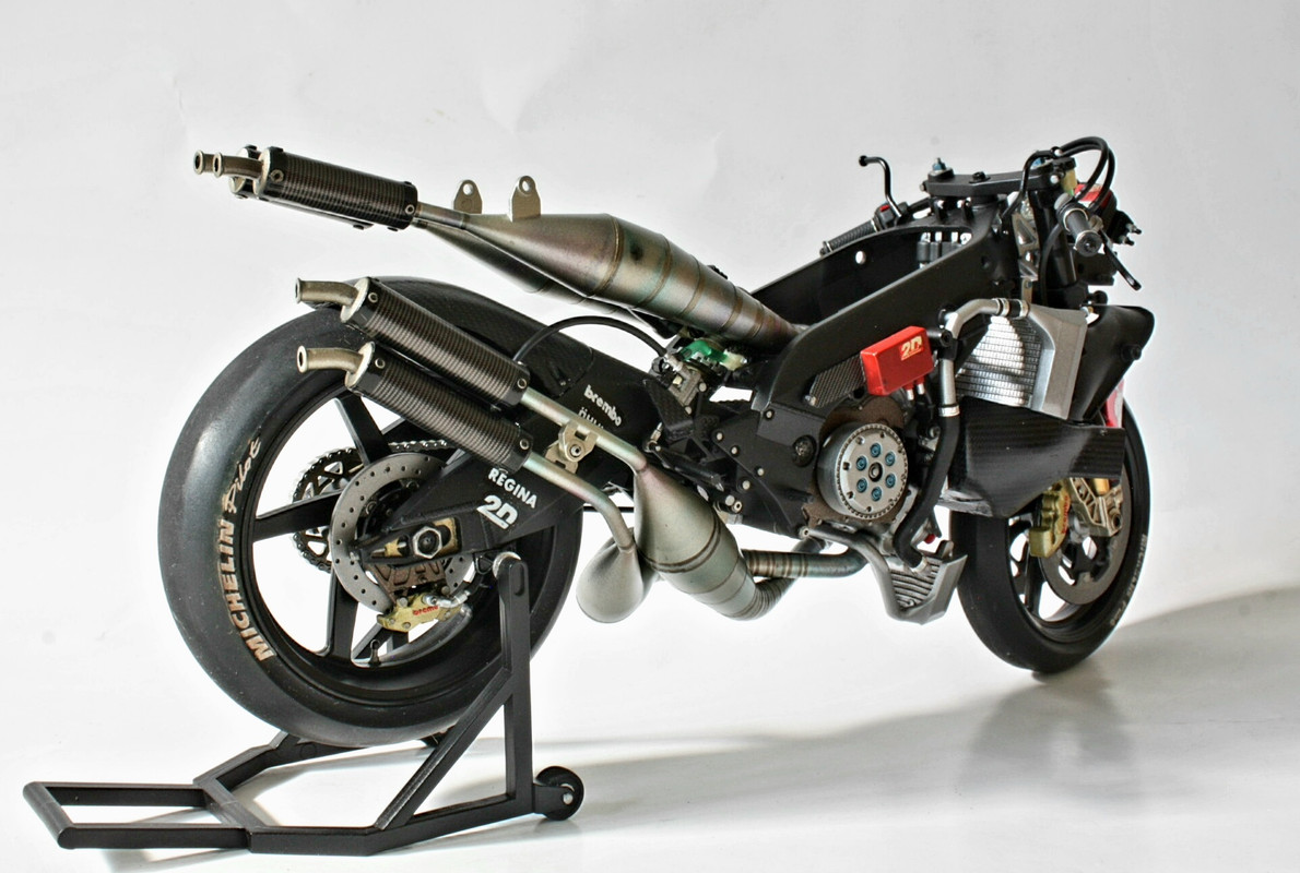 Yamaha YZR 500 (0WK1) 1998 - Luca Cadalora - Ready For Inspection - Vehicles - Britmodeller.com