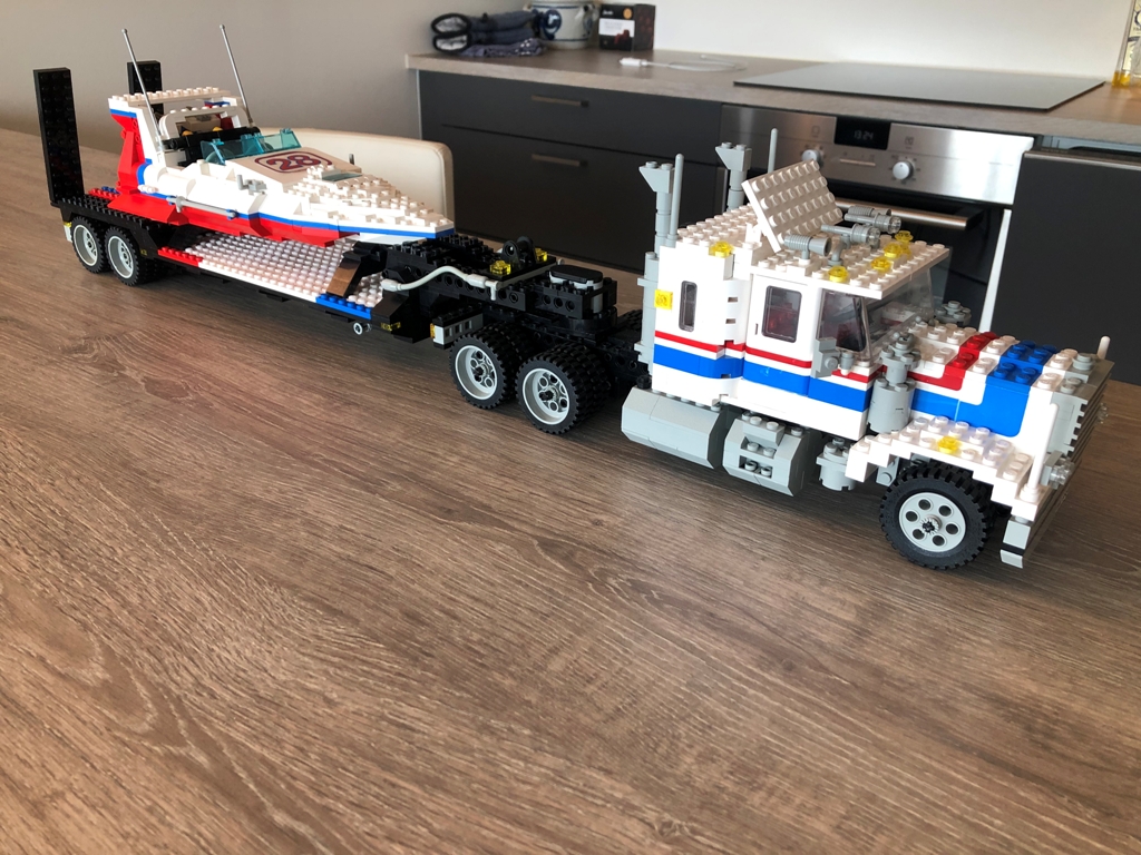 LEGO MOC Lowboy for 5521 & 5580 & 5580 C by rayb | Rebrickable - Build ...