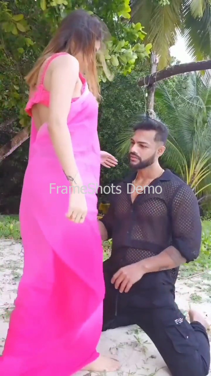 Unknown actress navel kissing and licking 1 — Postimages