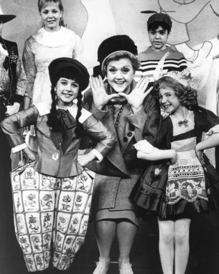 Angela Lansbury a v2 — Postimages