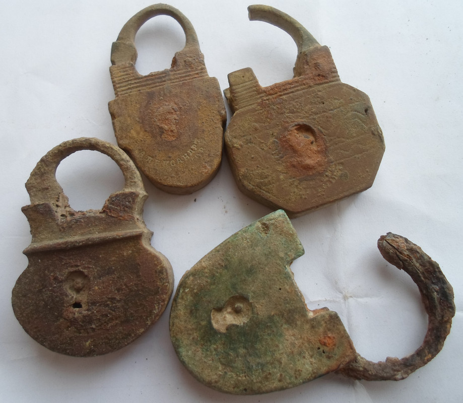 SAM 8225 — Postimages