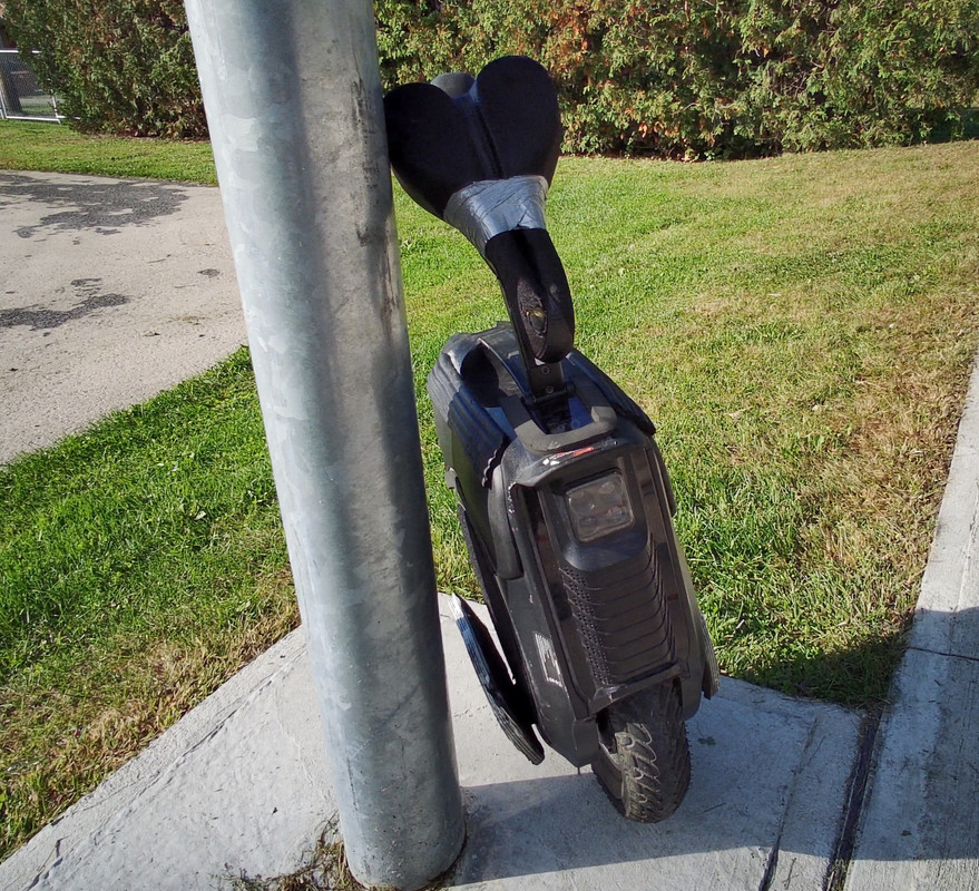 Does Inmotion seat interfere with V12 handle? - Inmotion - Electric ...