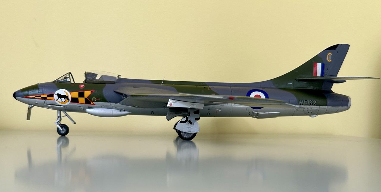 Hunter F.5, WP182/C, No. 34 Squadron, RAF Tangmere, 1956. - Ready for ...