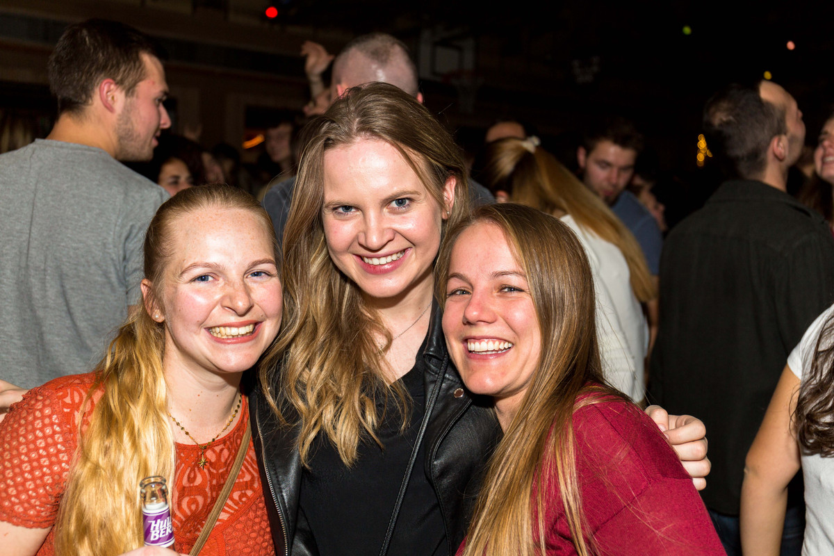 QW4B0855 — Postimages