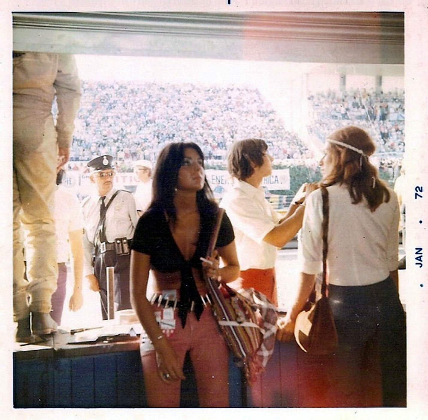 vintage gridgirls7497 GP Argentine 1972 — Postimages