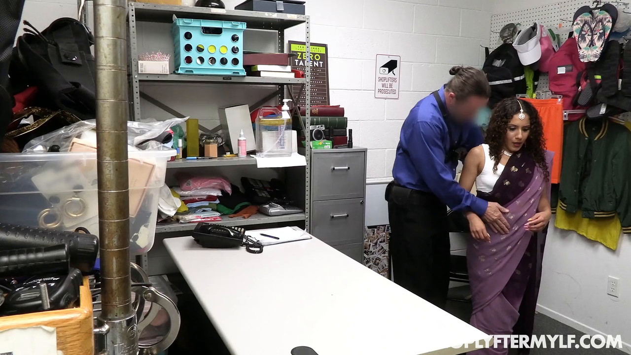 Liv Revamped Case No 4242512 SHOPLYFTER mp4 0002 — Postimages