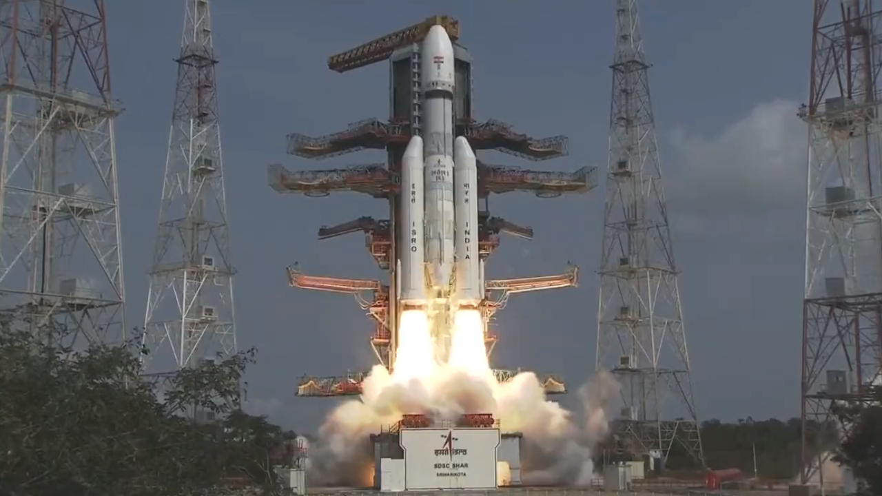 India sent their largest and heaviest LVM3 rocket carrying 36 ...