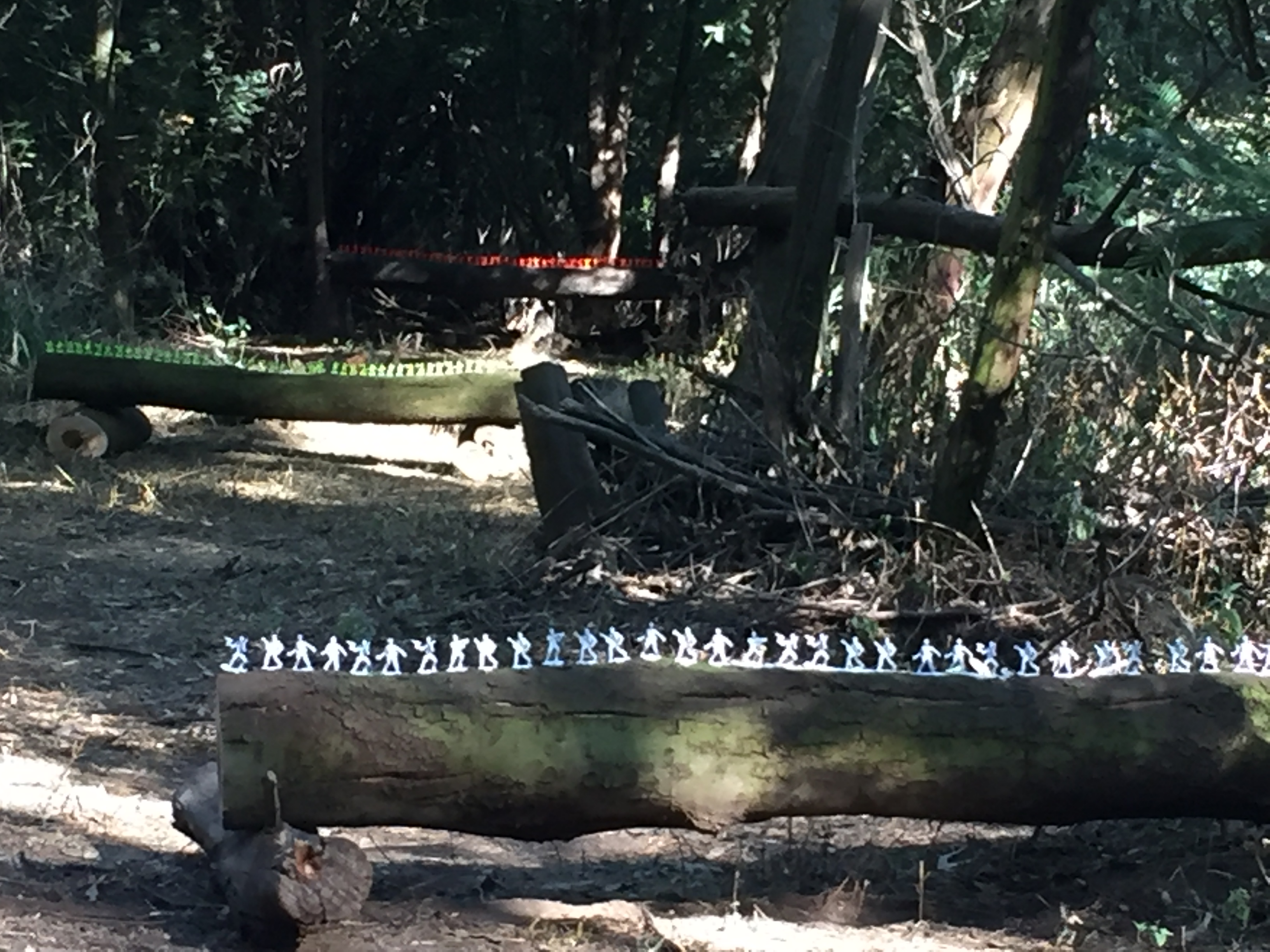 MM18 Amry Men — Postimages