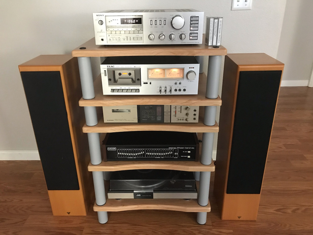 Joe Livingroom Stereo — Postimages