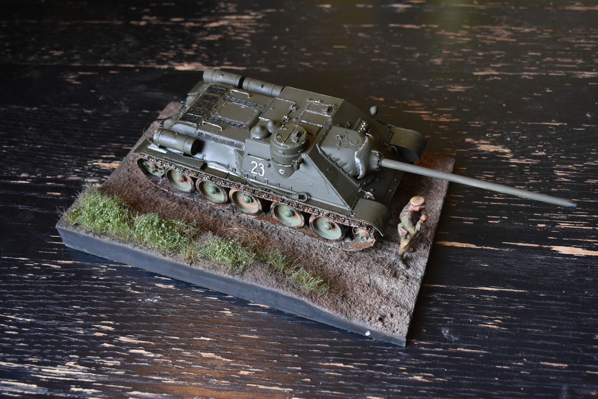 SU 100 FRONT RIGHT — Postimages