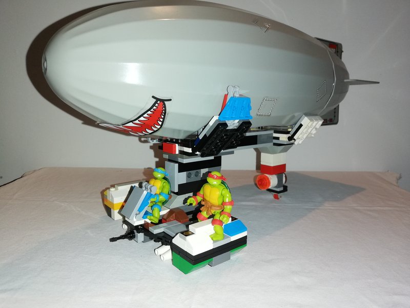 LEGO MOC-119530 Turtle Blimp by tottimas | Rebrickable - Build with LEGO