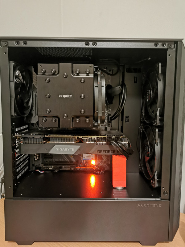 My latest Phanteks P300A build - compact atx case : r/PcBuild