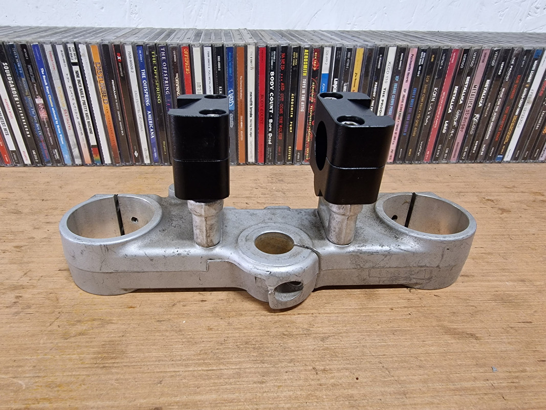 Yokes 2 — Postimages