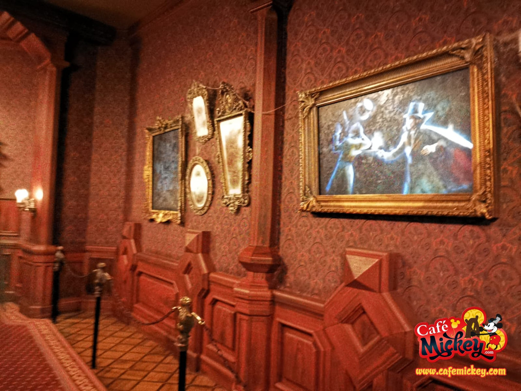Café Mickey • Phantom Manor
