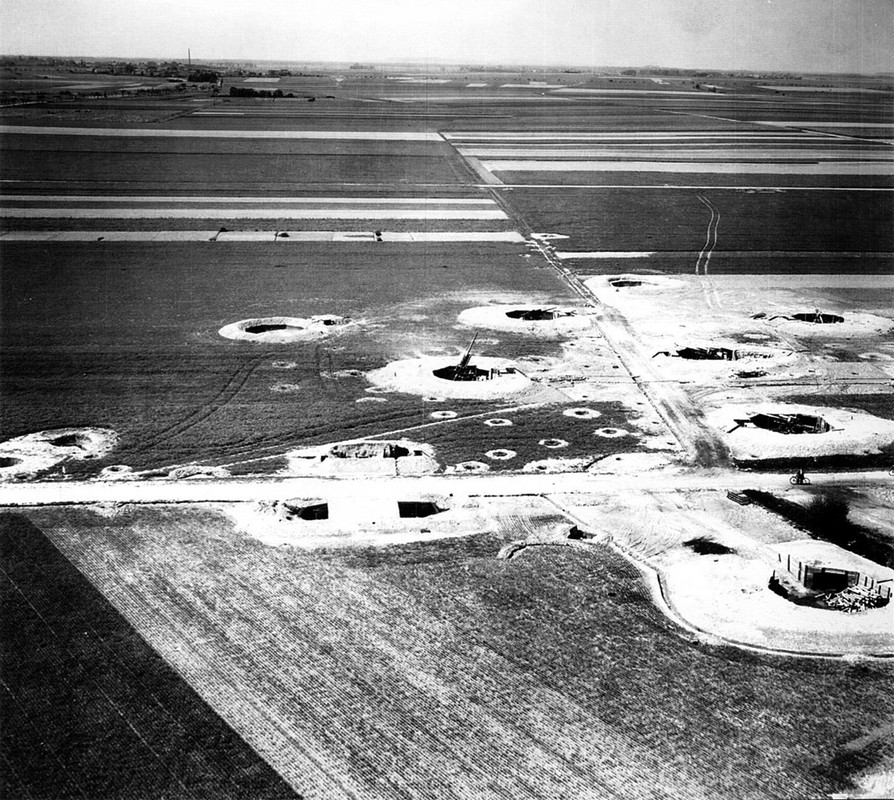 Anti aircraft 88mm flak positions Germany 1945 01 — Postimages