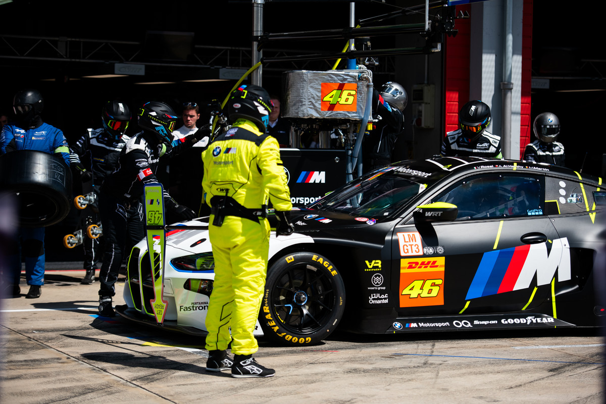 24im46 M4 GT3 Valentino Rossi , Maxime Martin , Ahmad Al Harth 28 ...