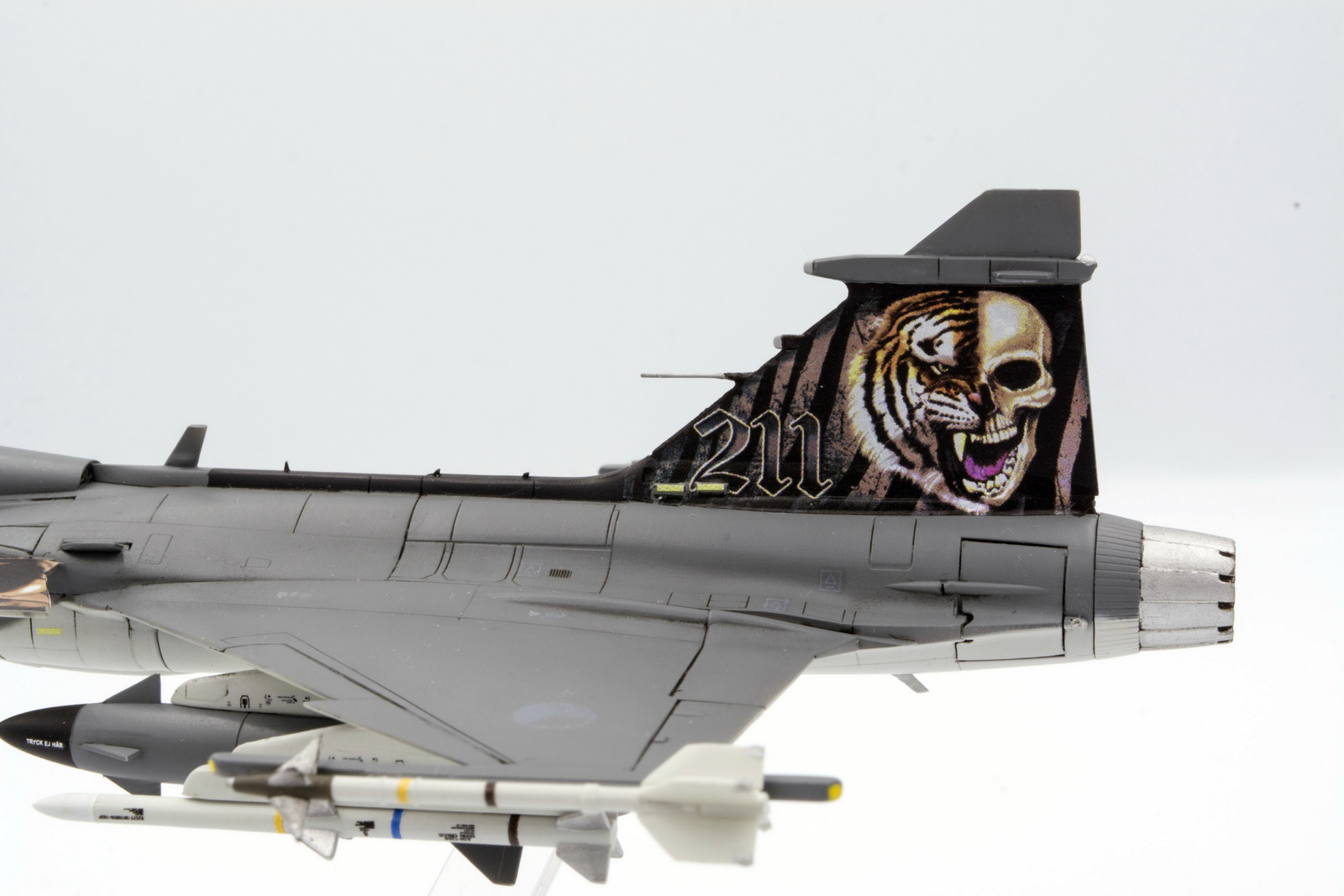 901 resize — Postimages