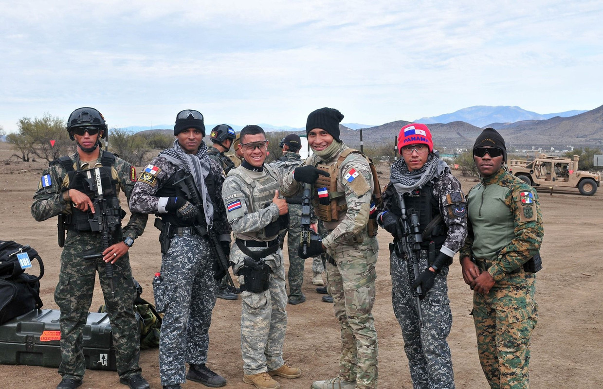 Fuerzas Comando Chile 2019 5497998 A102 — Postimages