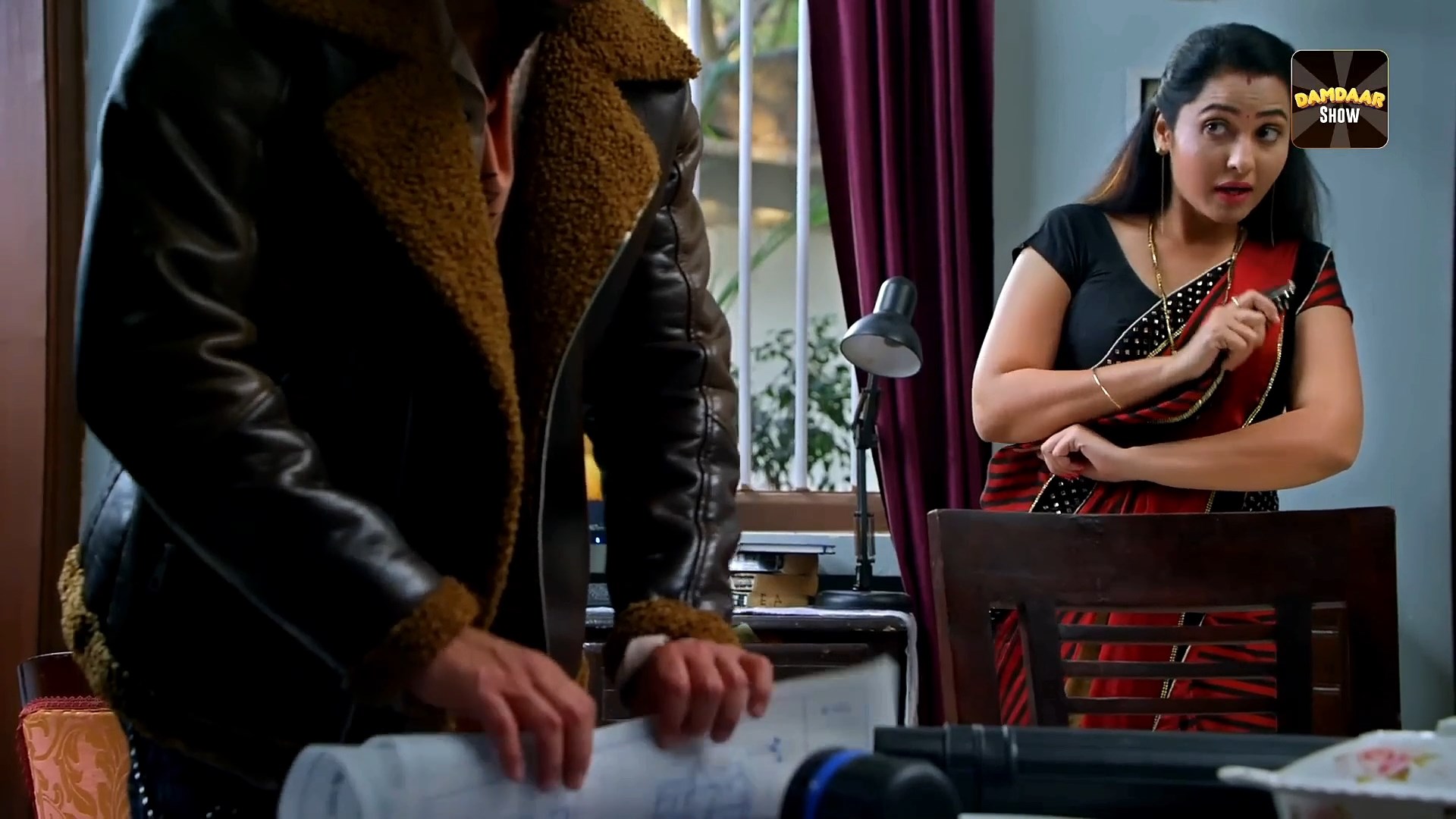 Nivya Chemburkar Sexy Seductive lusty Navel Scene from Boss Baap High Quality mp4 snapshot 00 41 ...