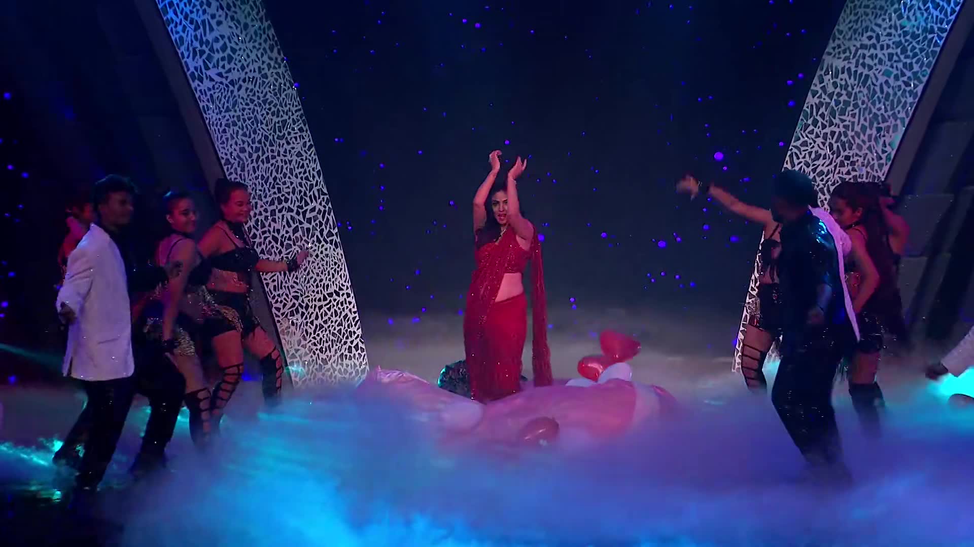 sadha 1 007 — Postimages