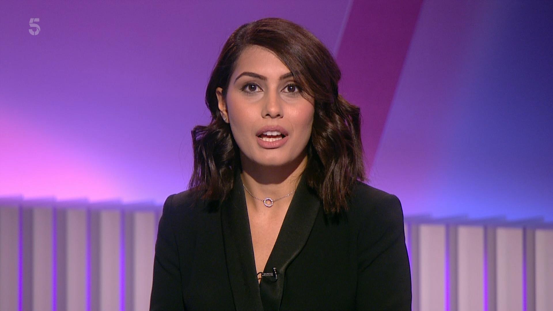 5 News at Lunchtime Channel 5 HD 2021 05 26 ts snapshot 06 45 850 — Postimages