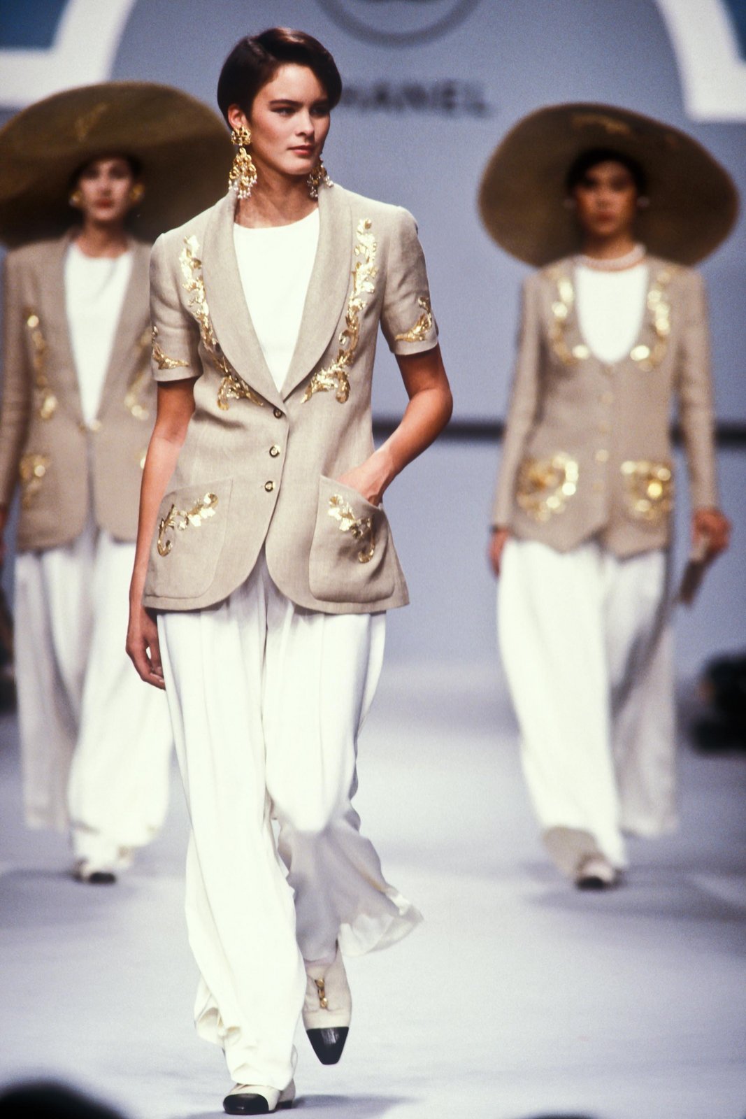 Fashion Classic: CHANEL Spring/Summer 1989 | Lipstick Alley