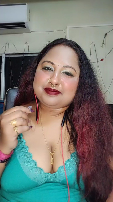 Chuby Aunty Hot Bra mp4 snapshot 06 35 430 — Postimages