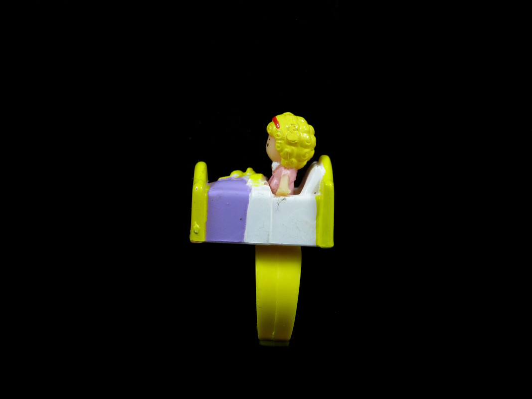 1989 Pollys bedtime ring polly pocket (3) — Postimages