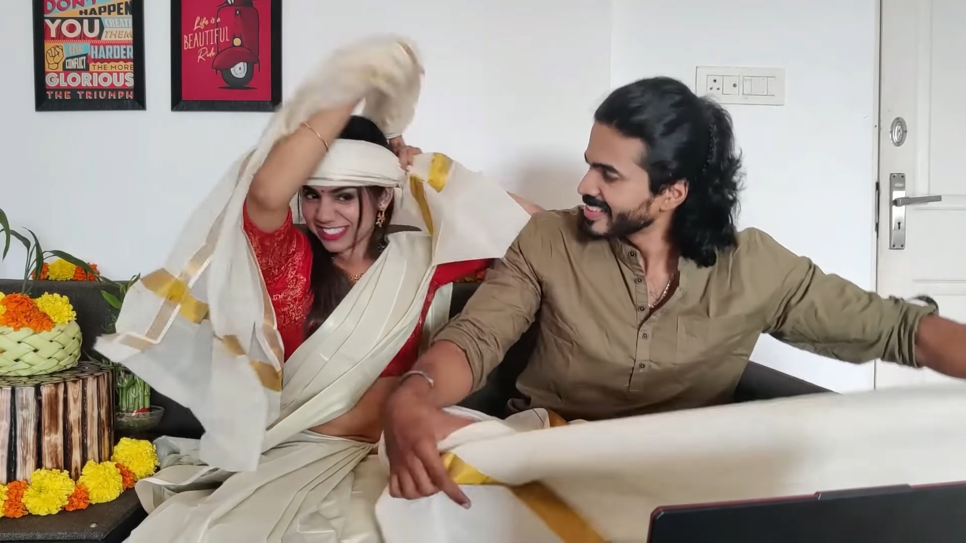 Jisna Sexy navel in kerala saree mp4 snapshot 00 02 822 — Postimages