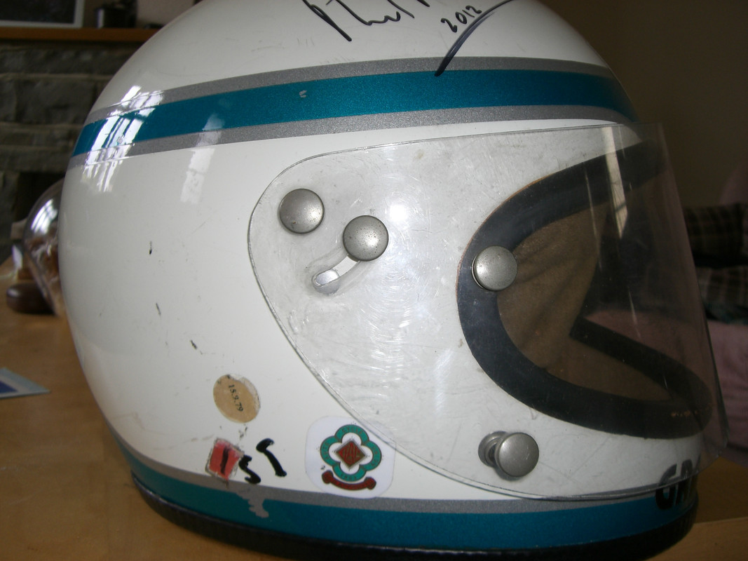 Phil Read helmet 6 — Postimages