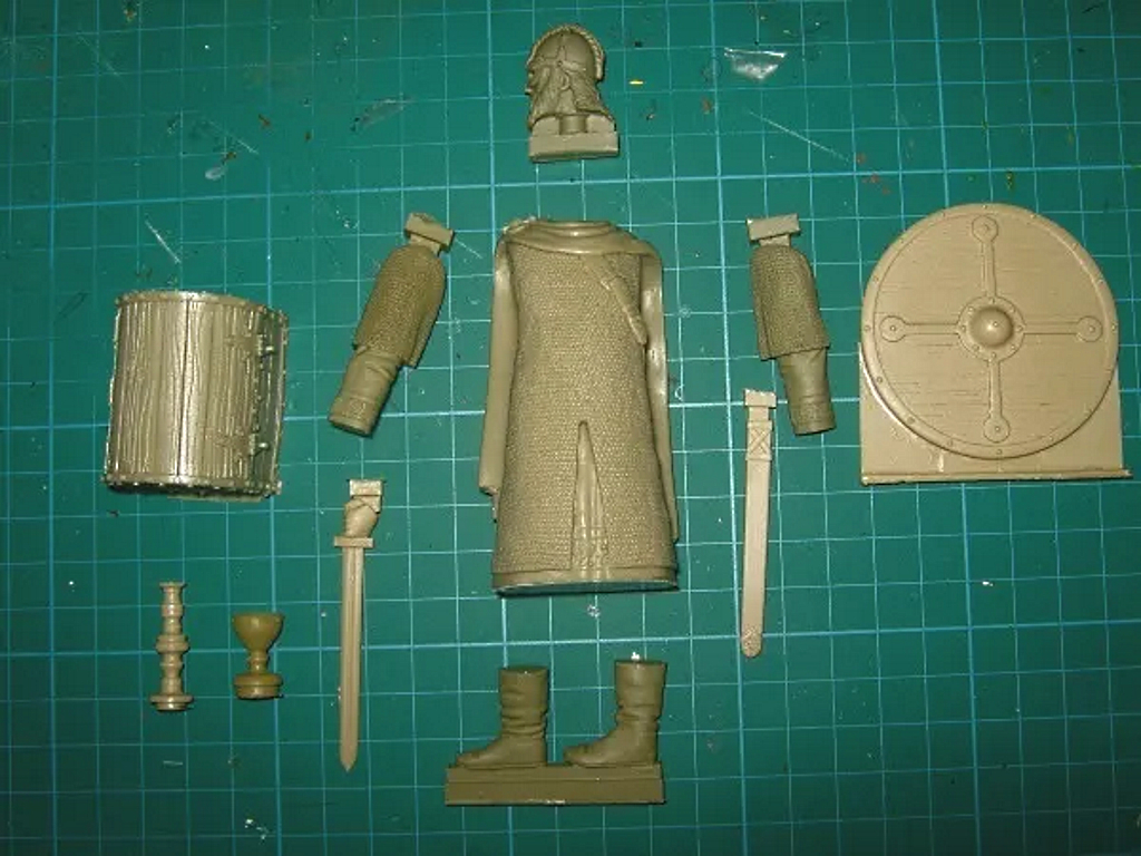Verlinden 120mm Viking Warrior - Figure Ready for Inspection ...