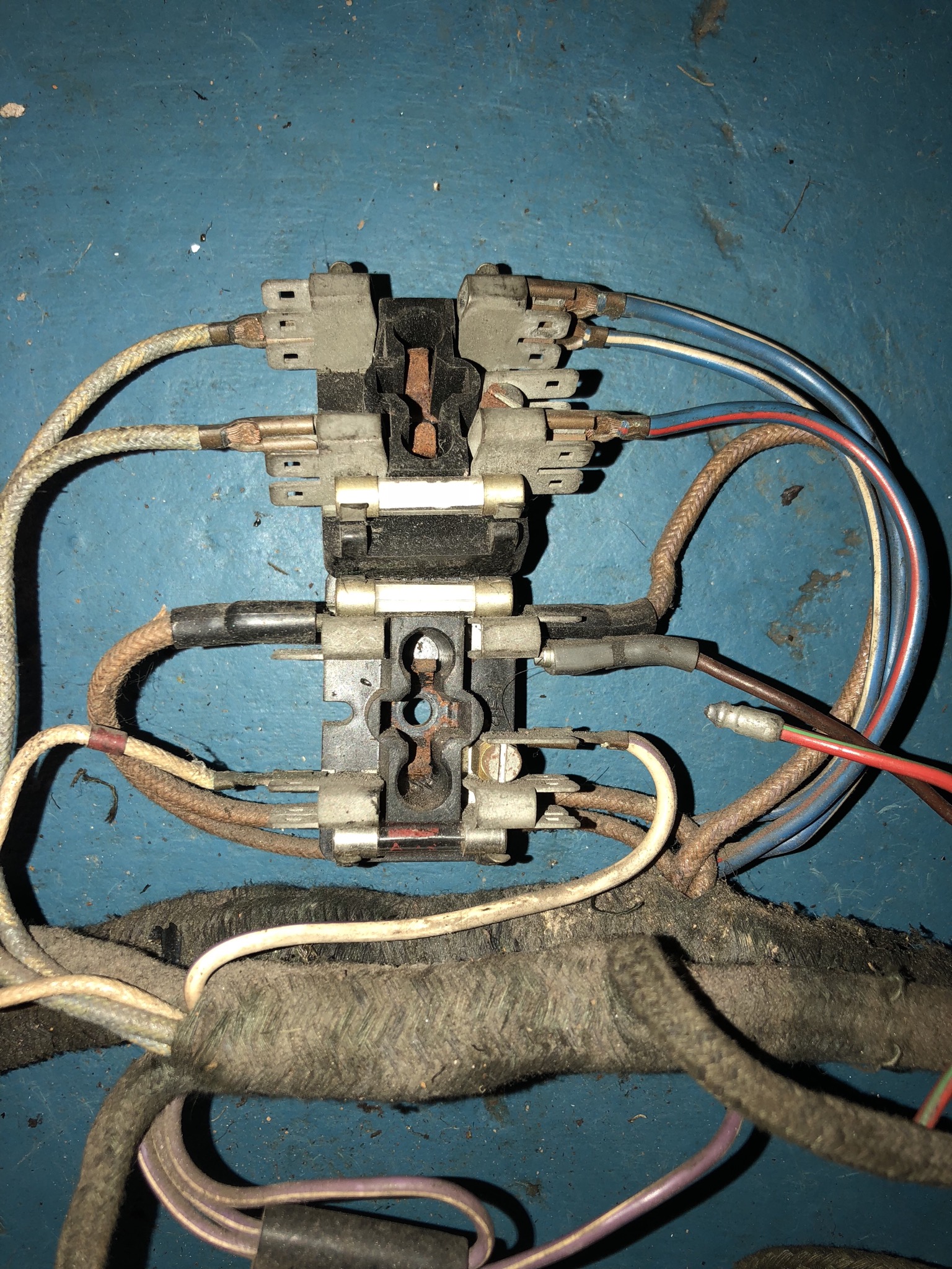 4 C01 CB91 776 A 4 AEC 8673 BDDC08 E31 B54 — Postimages