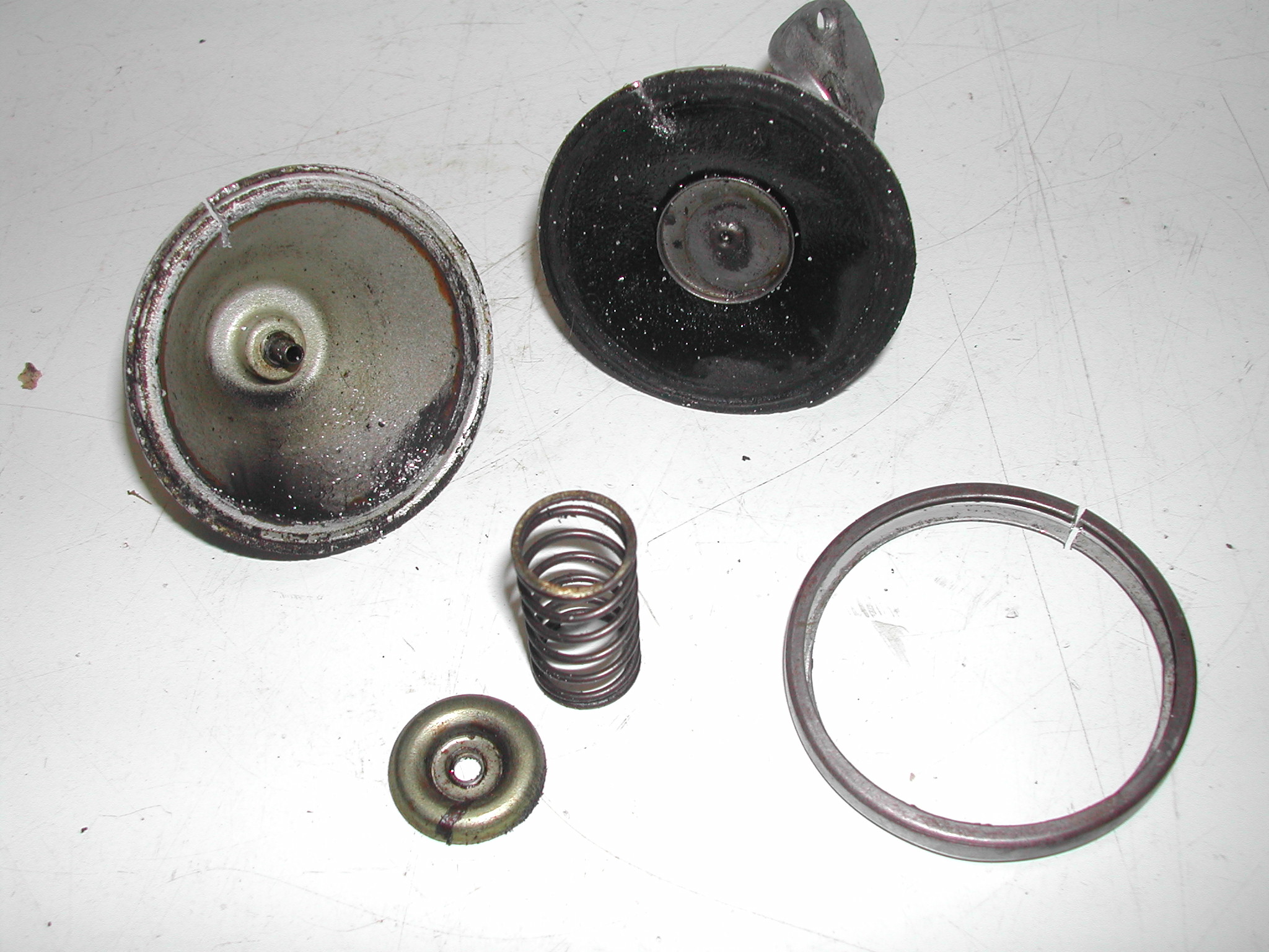 Traction Capsule RB 002 — Postimages