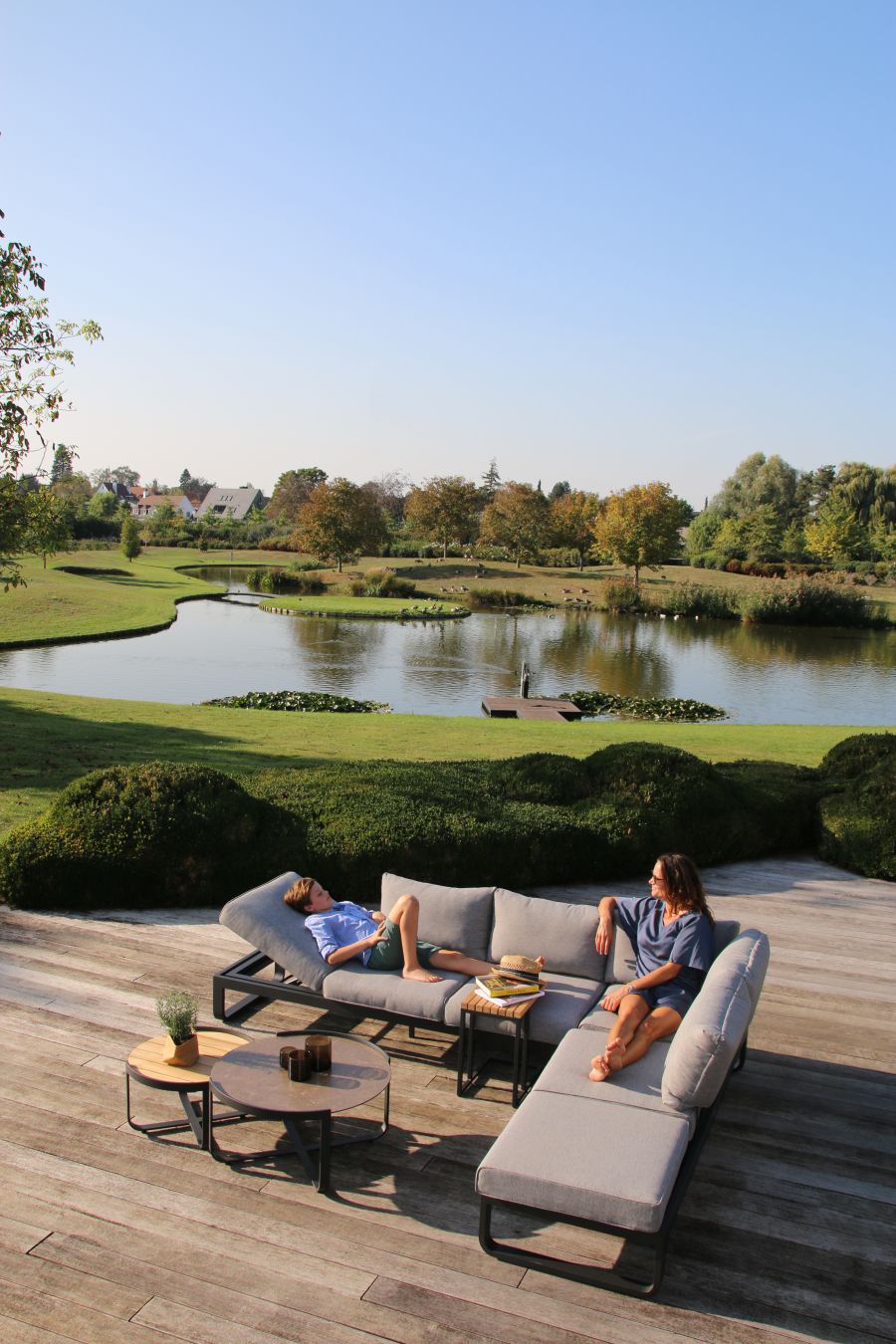 BLOOM COFFEE TABLE DIA 60 CM TEAK TOP 1 — Postimages