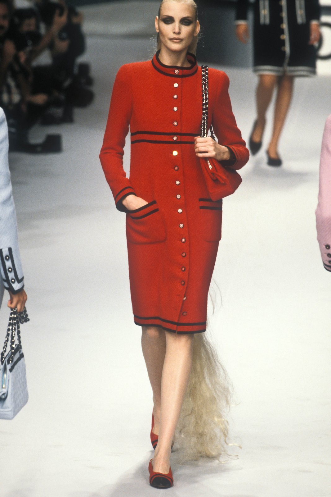 Fashion Classic: CHANEL Haute Couture Fall/Winter 1995 | Lipstick Alley