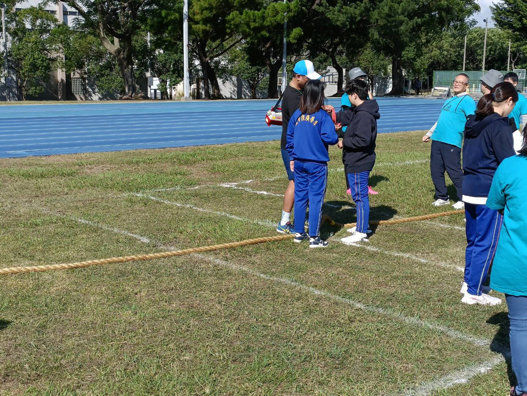 10211 0 — Postimages