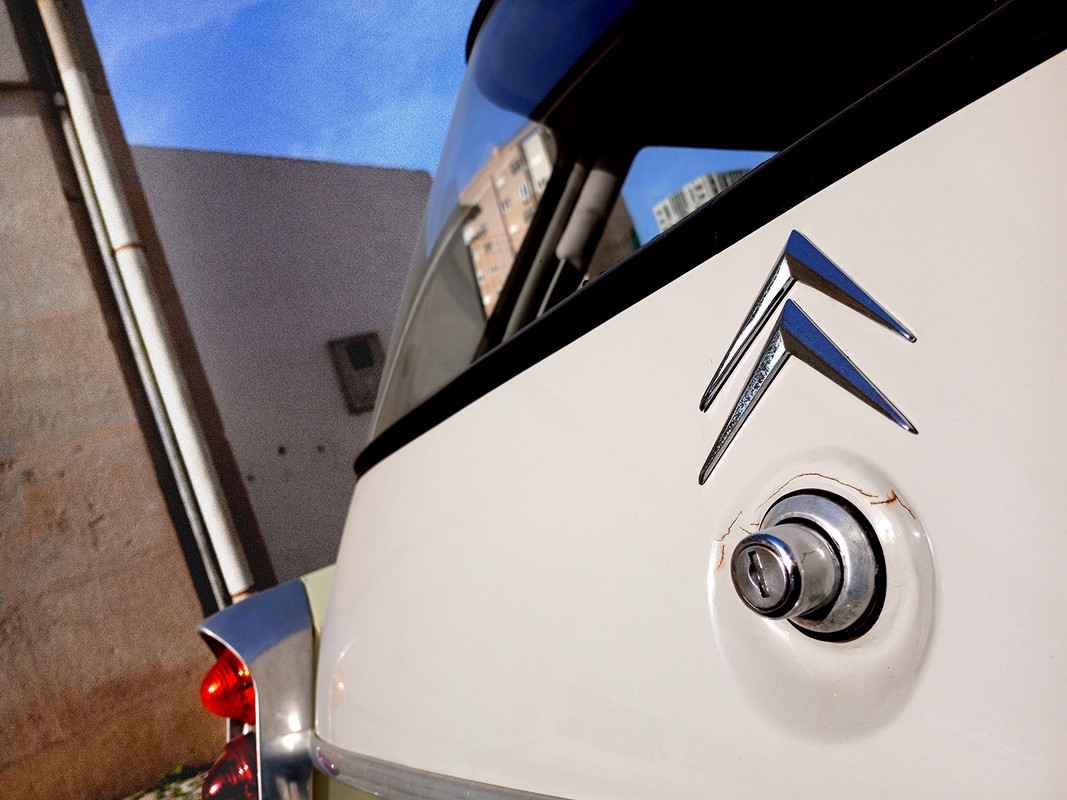 CITRO DS SAFARI EA2411 Bd1 B — Postimages