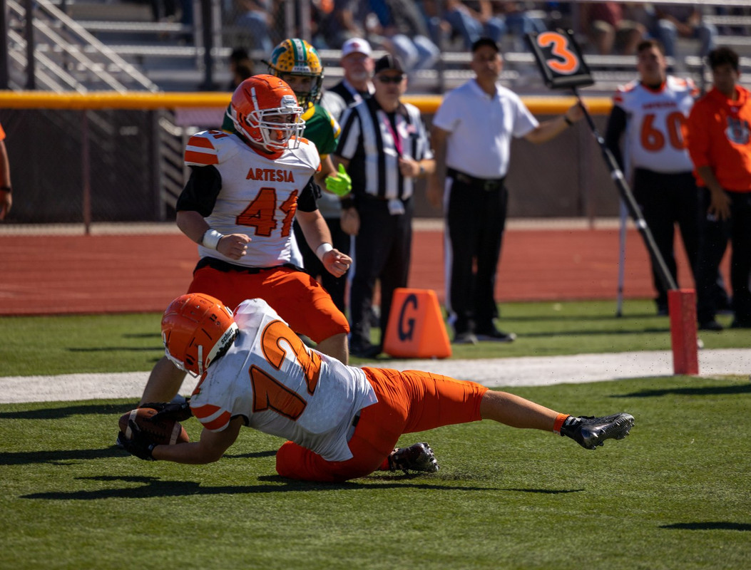 AHS Football vs Mayfield (163) — Postimages