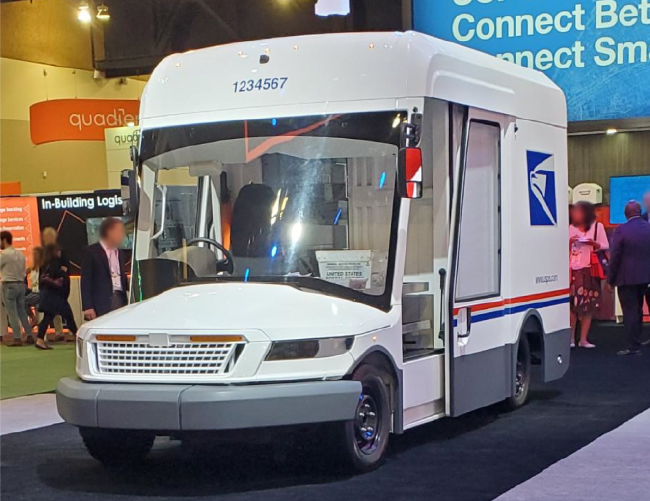 Oshkosh unveils new USPS trucks [replacing Grumman & Jeep] | TruckersReport.com Trucking Forum ...